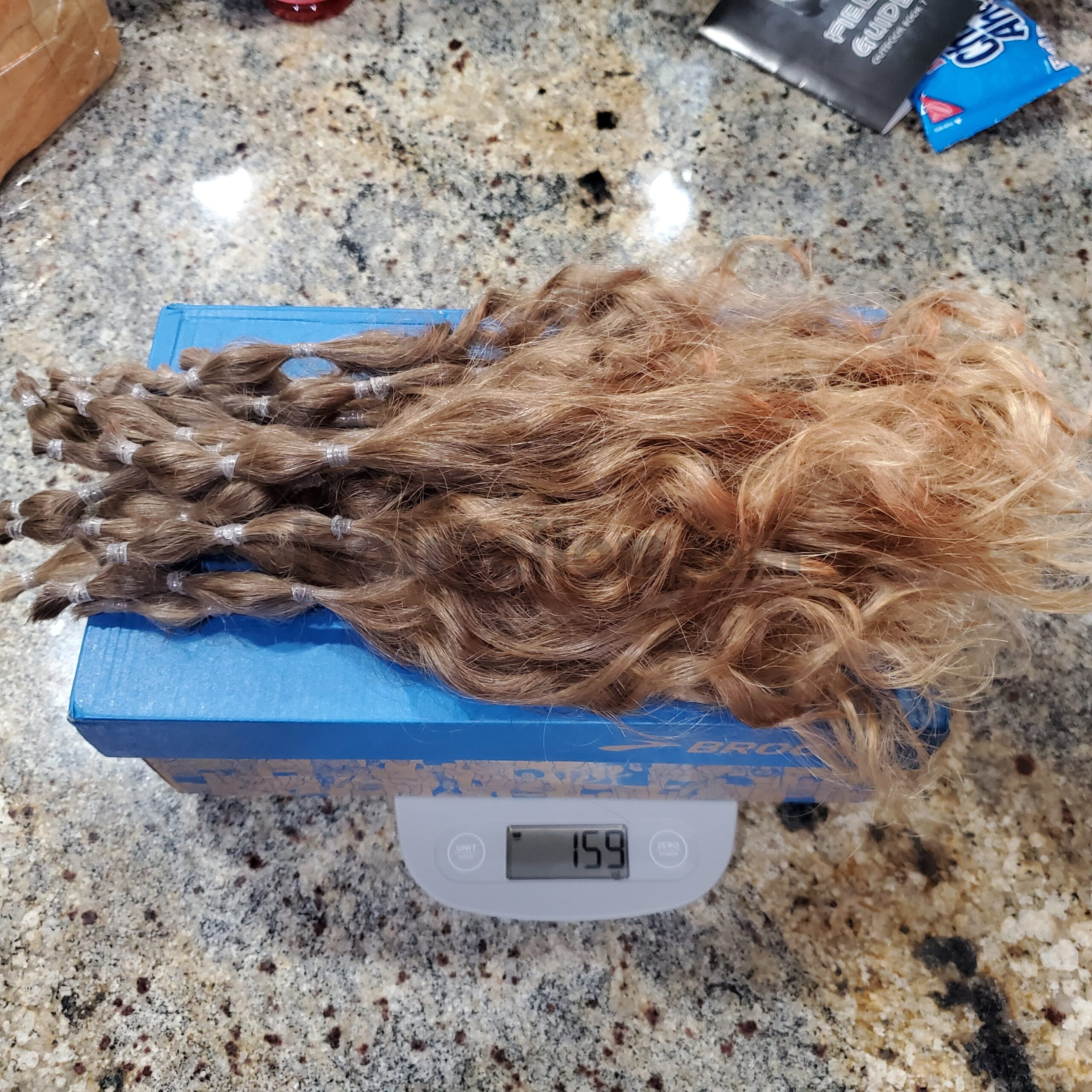 Thick curly blonde virgin 12 inches hair - HairSellon